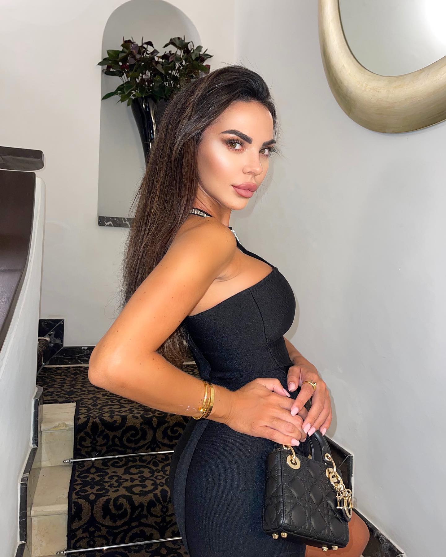 Meet Giuliana | Humor Me Club